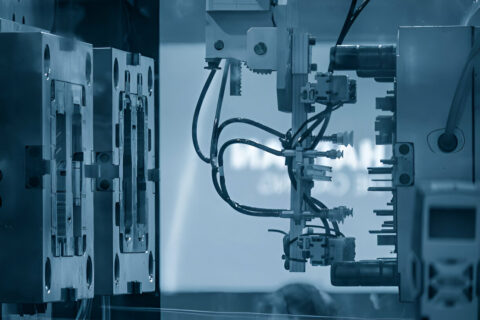 Plastic Injection Molding: Step-by-Step Process Explained - Mouldible